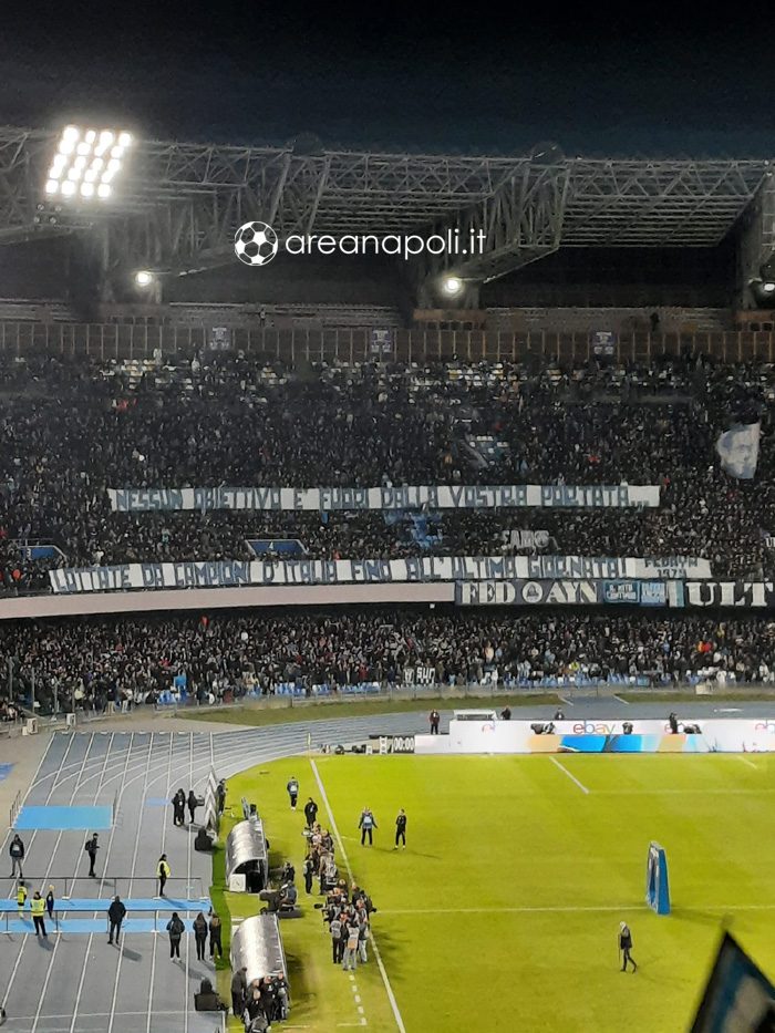 Striscione in Curva B, messaggio per Mazzarri e i giocatori azzurri (FOTO) - AreaNapoli.it