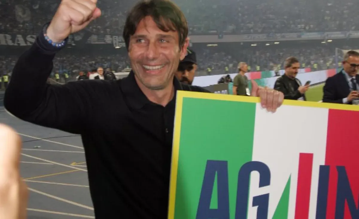 Come giocherebbe l'Italia con Conte? Spuntano le formazioni con due ...