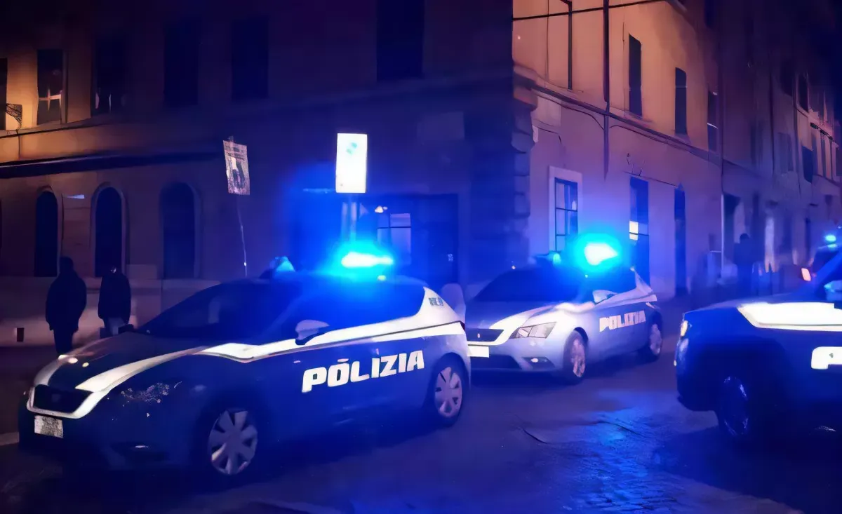 Agguato a Napoli, ucciso 29enne in un salone da barbiere - AreaNapoli.it